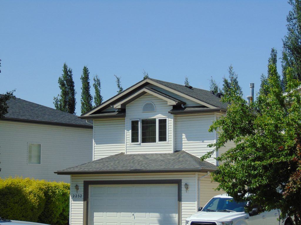 Roofing RBM | Experts in shingle, cedar & metal roofing